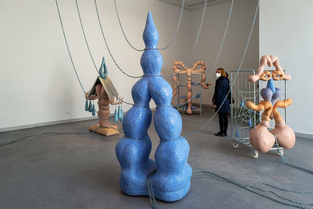 Zsofia Keresztes After dreams I dare to defy damage Biennale